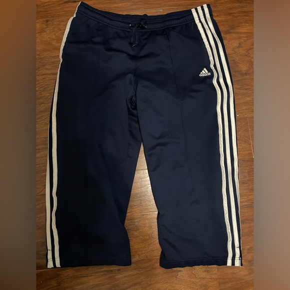 adidas | Pants & Jumpsuits | Adidas Athletic Capri Pants L | Poshmark